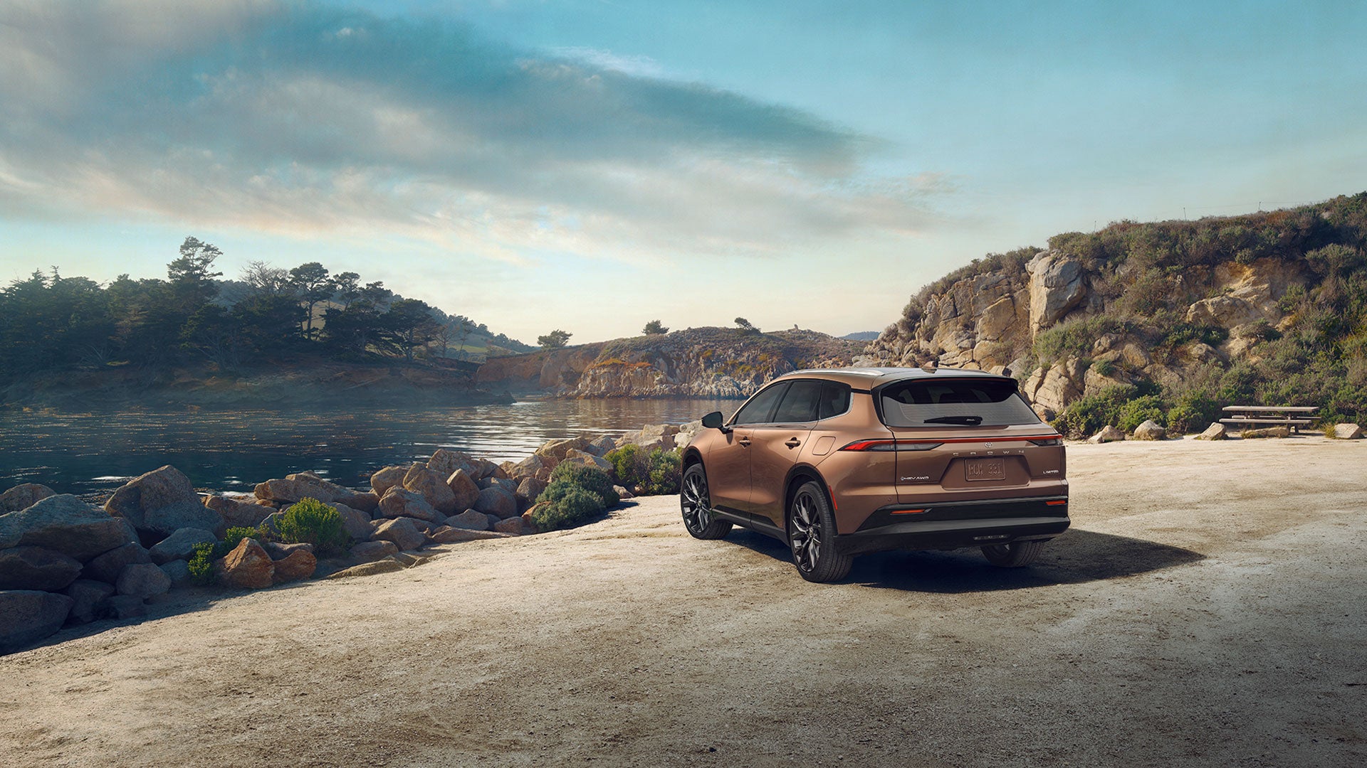 2025 Toyota Crown Signia Costs and Trims | Longo Toyota