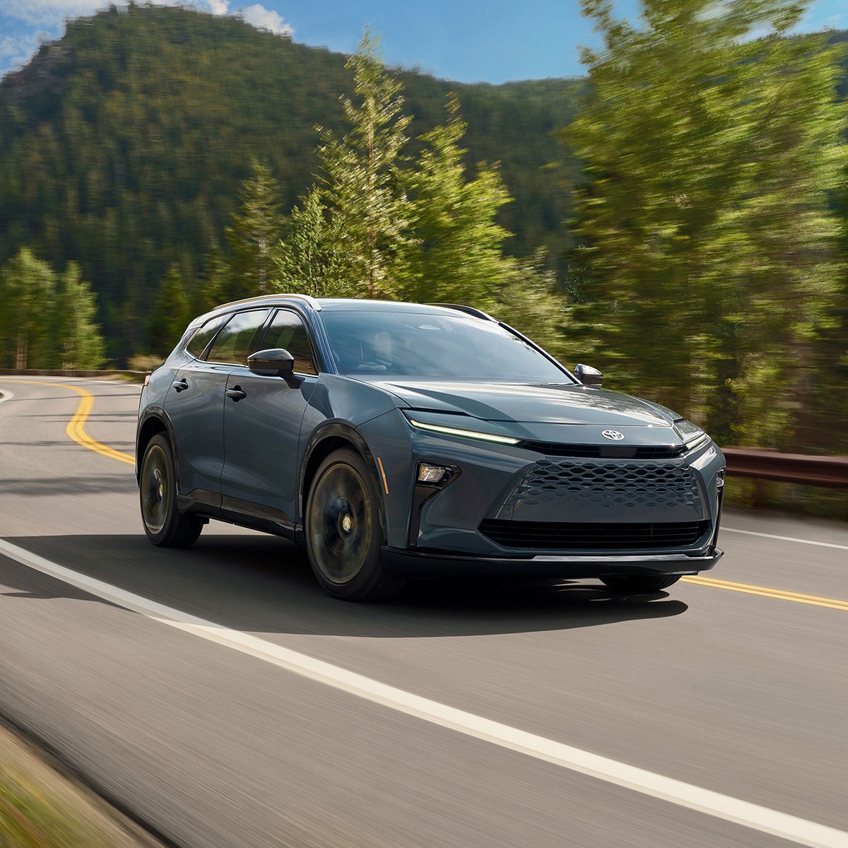 2025 Toyota Crown Signia Costs and Trims | Longo Toyota